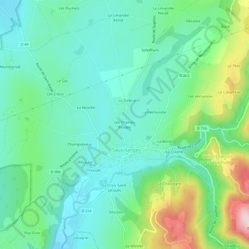 Les Champs Rougesの地形図、標高、地勢
