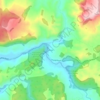 Te Angaの地形図、標高、地勢